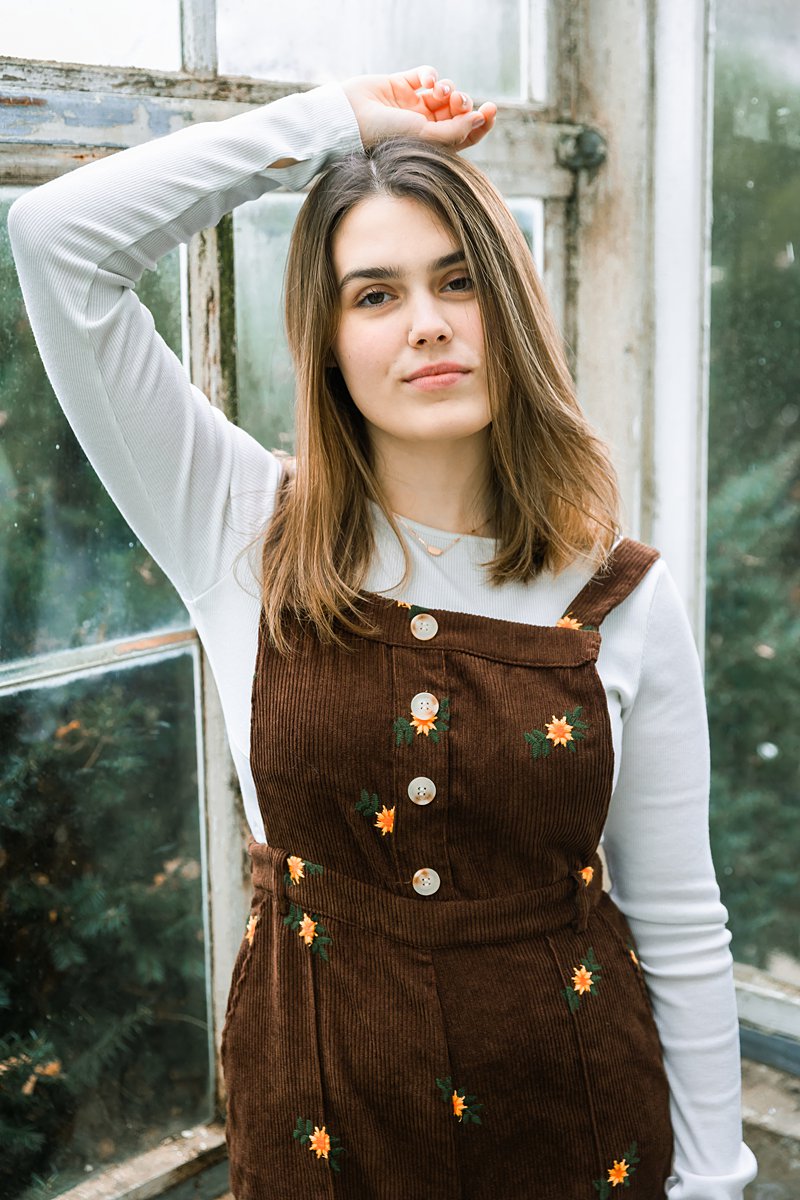 Bre | A Botanical Gardens Senior Session in Peoria, Illinois ...